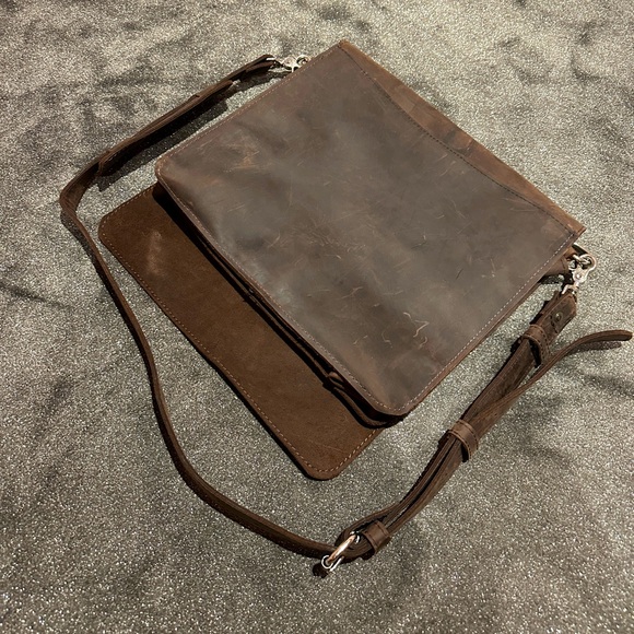 copper river | Bags | Copper River Leather Messenger Bag | Poshmark